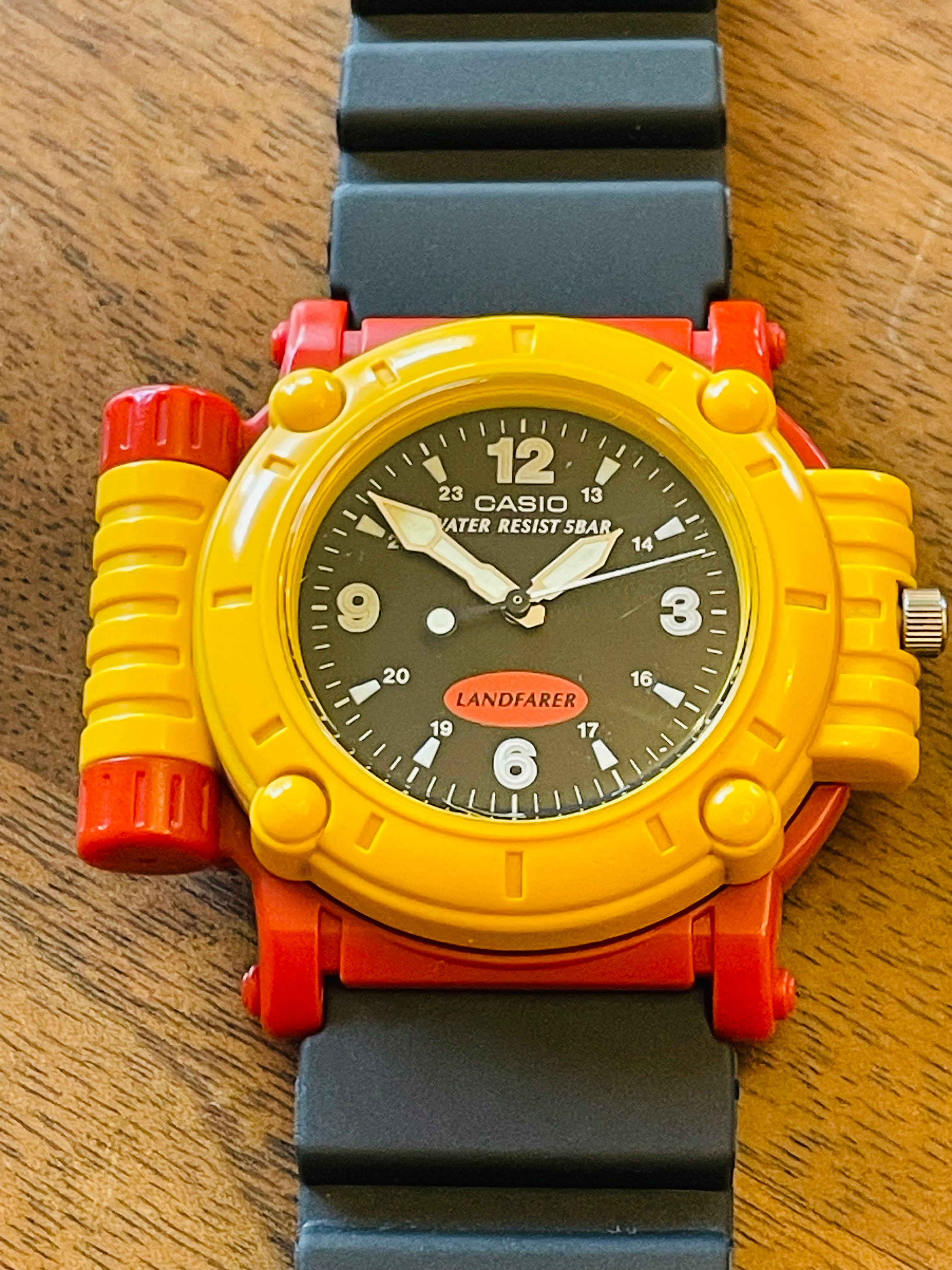 super rarevintage 90s casio MW-43 – Sushi Watches